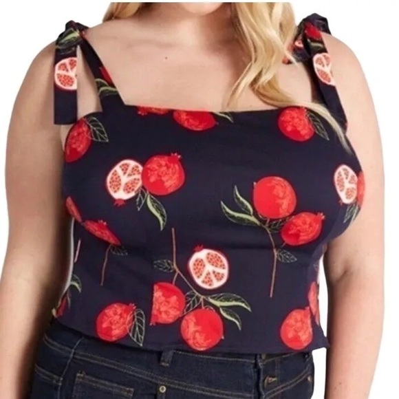 Collectif | Tops | New Collectif Modcloth Ylenia Pomegranate Top | Poshmark